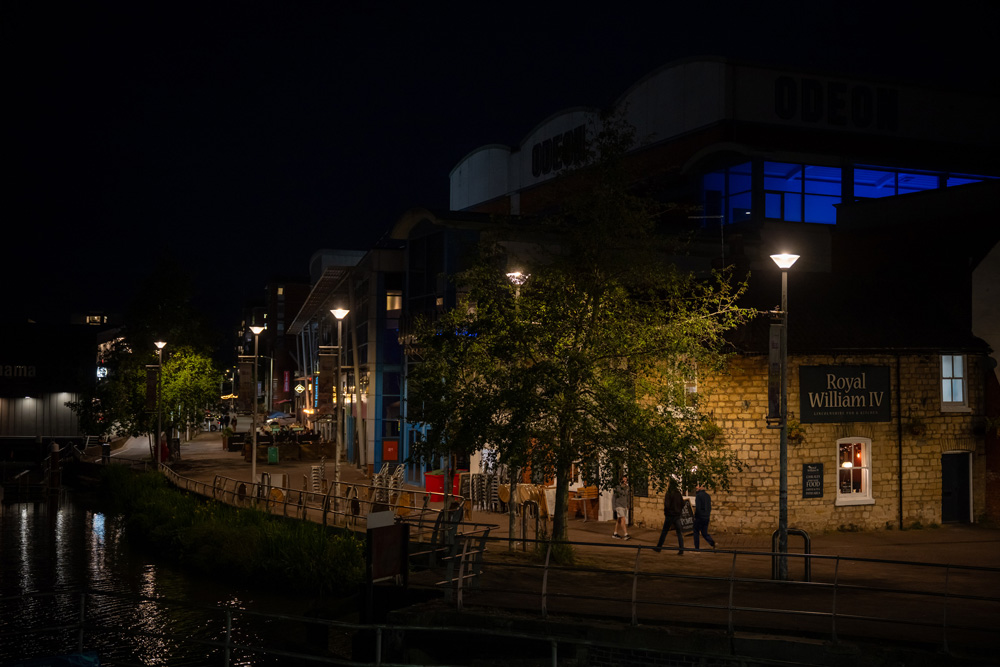 Luz lanterns brings LED light to Brayford Wharf - TRT Lighting
